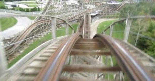 Wild Beast (on-ride POV) : Canada's Wonderland (Vaughan, Ontario, Canada)